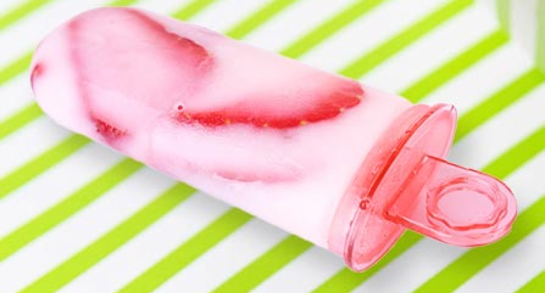 Creamy Strawberry Ice Pops Recipe for Kids | PediaSure®